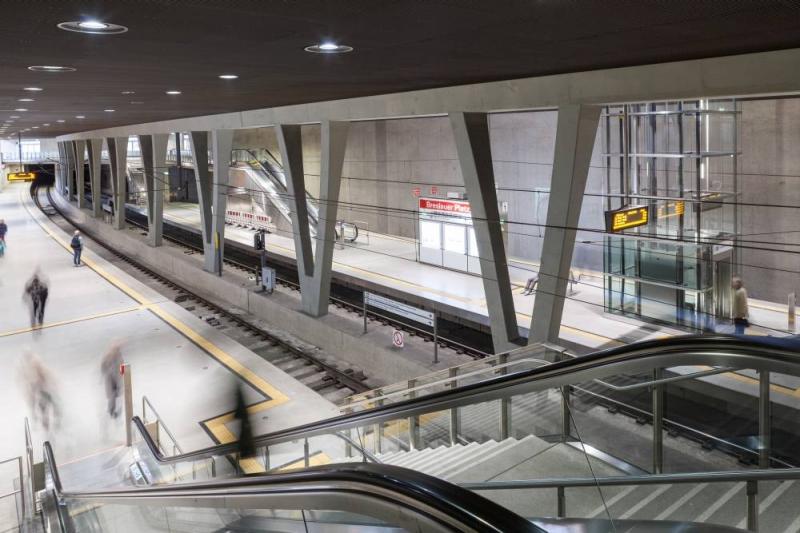 U-Bahn-Haltestelle Breslauer Platz Köln in Köln, Ingenieurbau ...