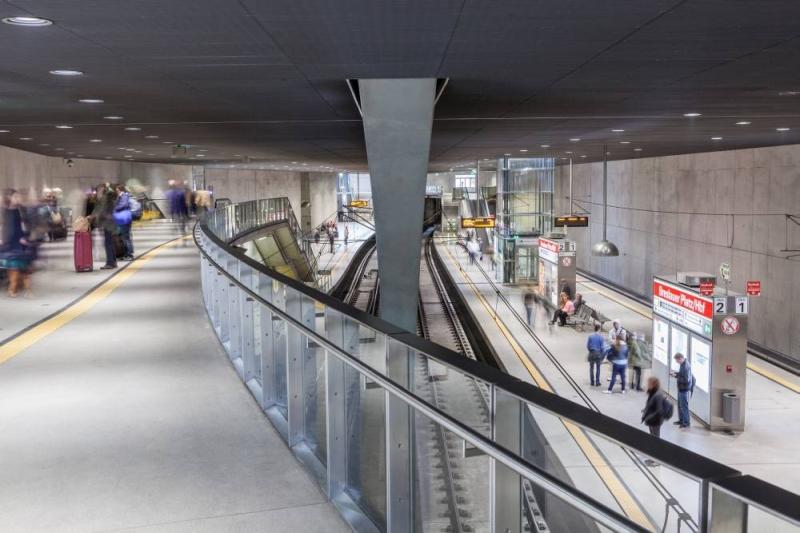 U-Bahn-Haltestelle Breslauer Platz Köln in Köln, Ingenieurbau ...