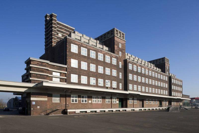 Verwaltungsbau der Mannesmann Röhrenwerke Düsseldorf, Architecture ...