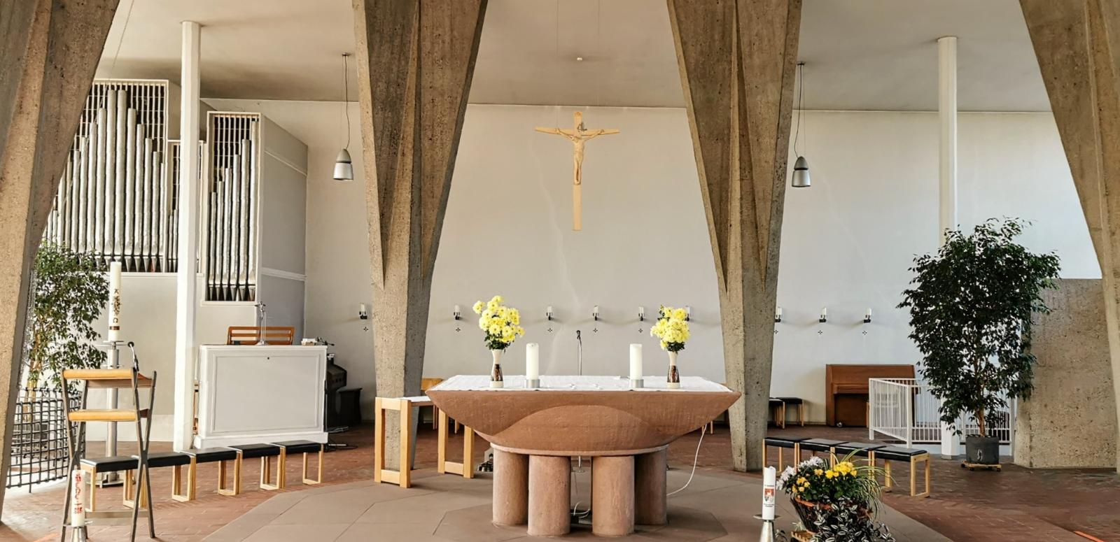 St. Maria Königin Düsseldorf Düsseldorf, Architektur - baukunst-nrw