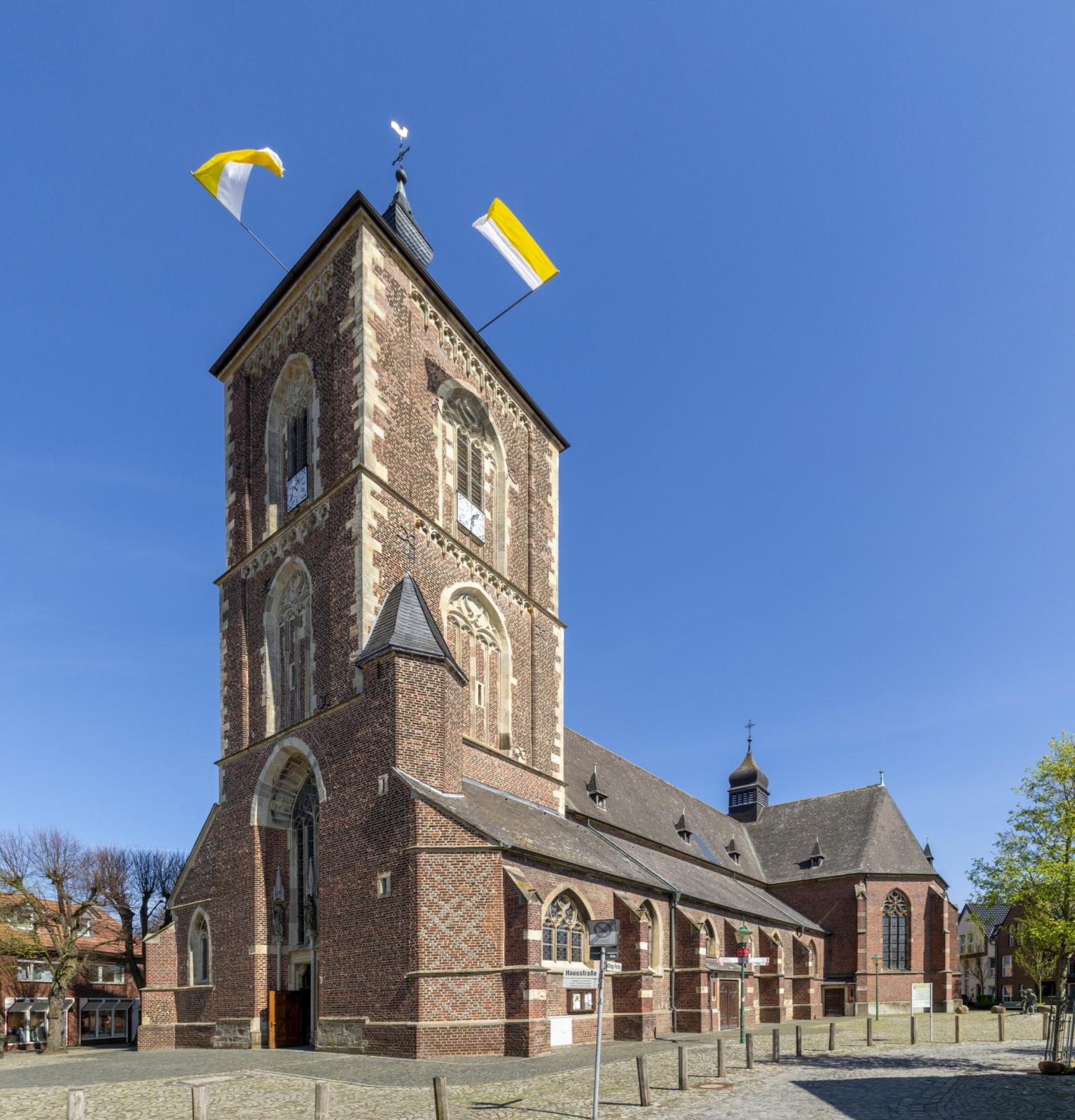 Kirche St. Walburga, Velen-Ramsdorf Velen, Innenarchitektur - baukunst-nrw
