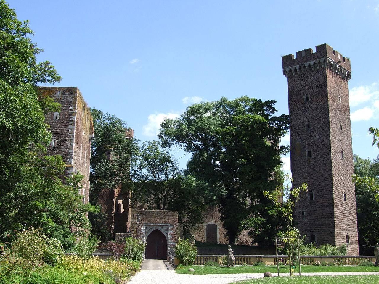 Kurkölnische Landesburg und Stadtbefestigung Lechenich Erftstadt ...