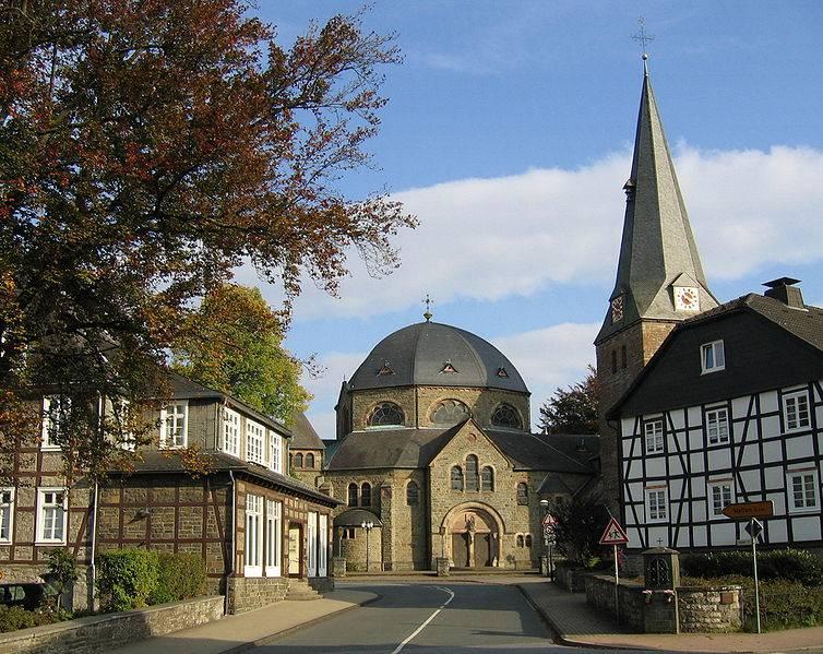 Katholische Pfarrkirche St. Blasius Balve, Architektur - baukunst-nrw