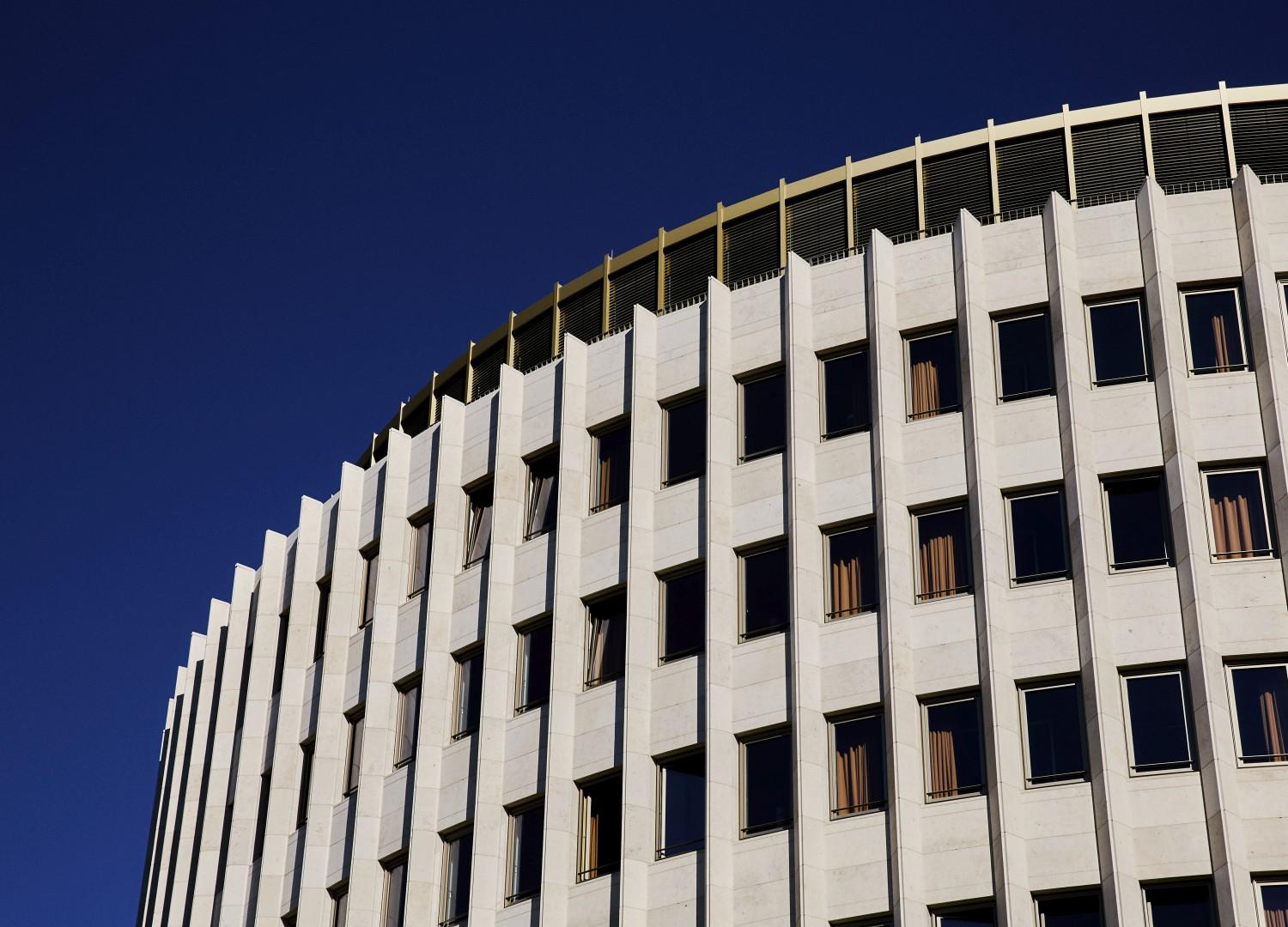 25hours Hotel The Circle (ehem. Gerling-Verwaltung) Köln, Architektur ...